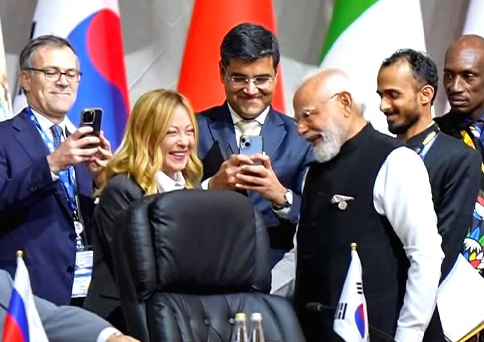 PM Modi Meets Italian PM Meloni at G20