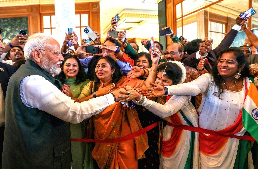 PM Narendra Modi receives a warm welcome from the Indian community upon ...