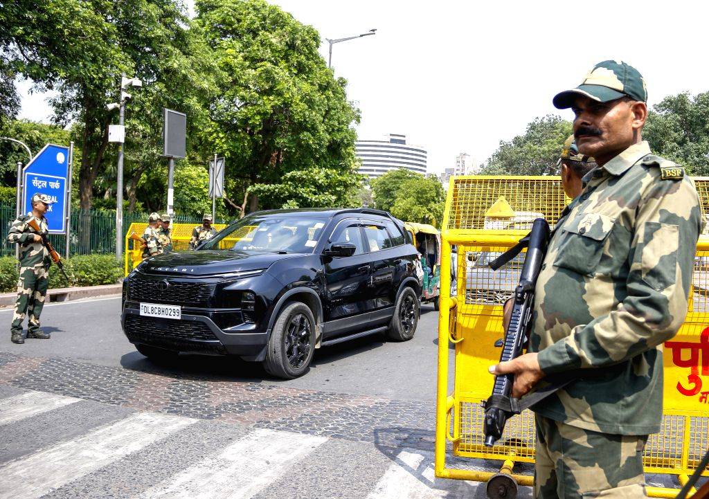 Police and BSF Conduct Security Check at Connaught Place