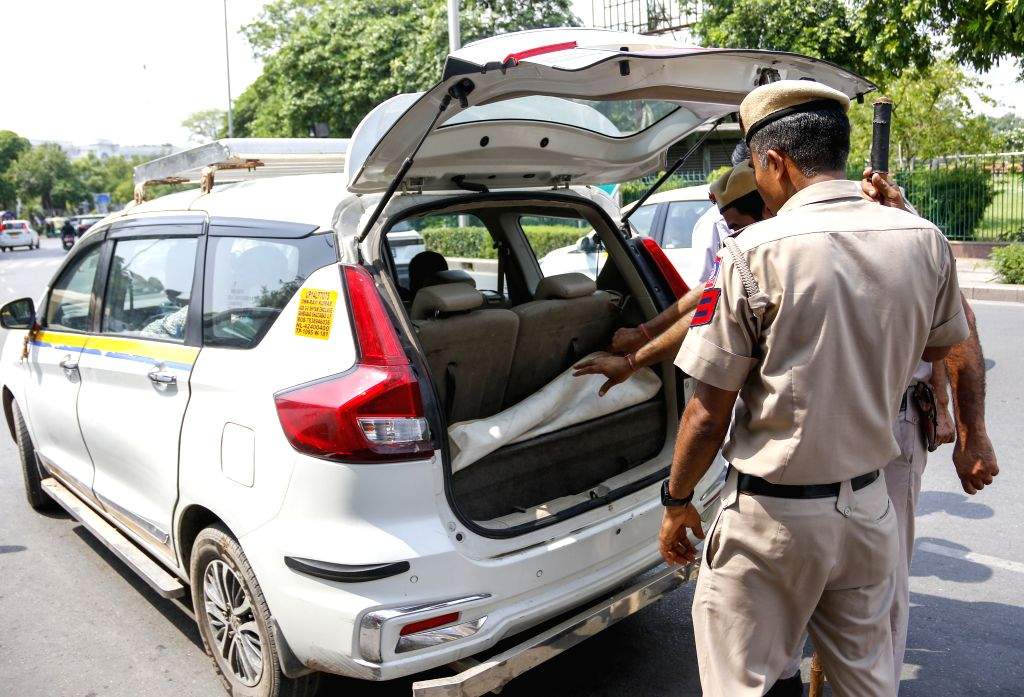 Police and BSF Conduct Security Check at Connaught Place