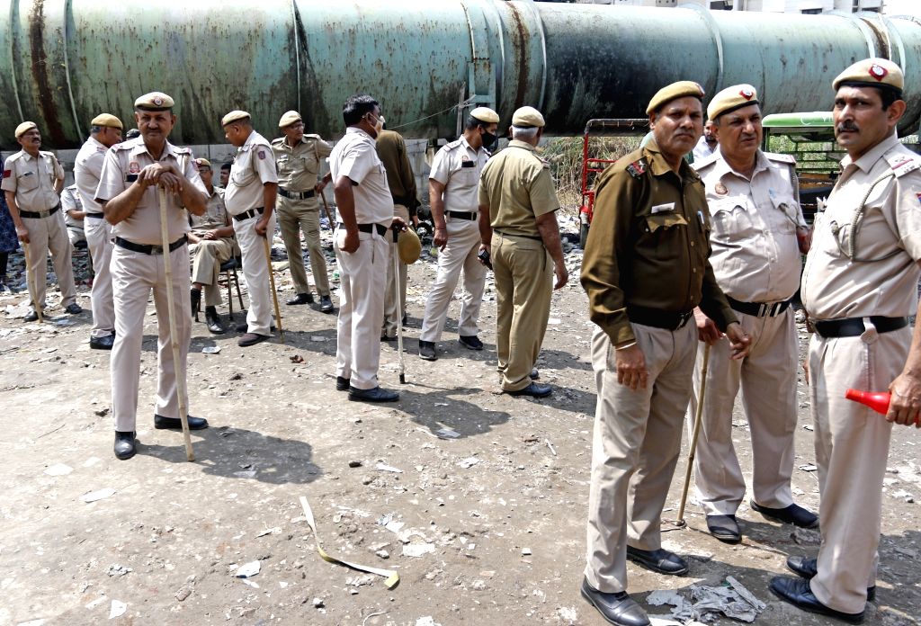 New Delhi : Six die of suffocation after fire breaks out in house in Delhi