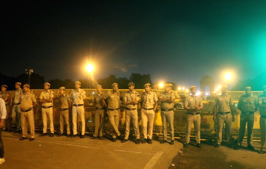 Rahul Gandhi leads candlelight vigil at India Gate