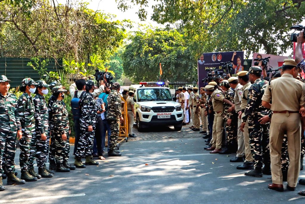 New Delhi : Police personnel stand guard at the residence of Telangana ...