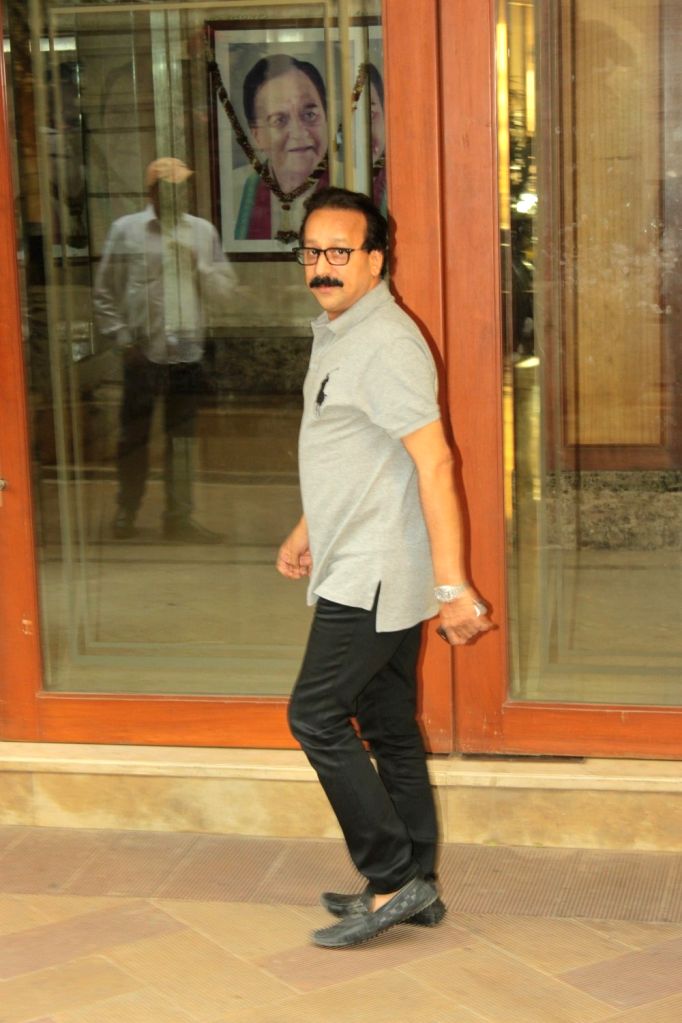 Celebs meet Sanjay Dutt at his residence