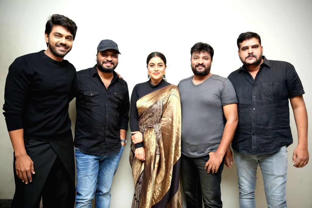 Free Photo: Poorna Movie Title Launch