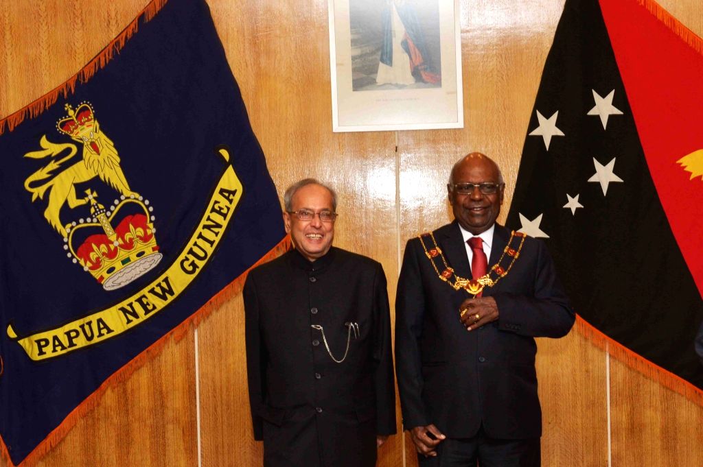 : Port Moresby (Papua New Guinea): President Mukherjee meets Governor ...
