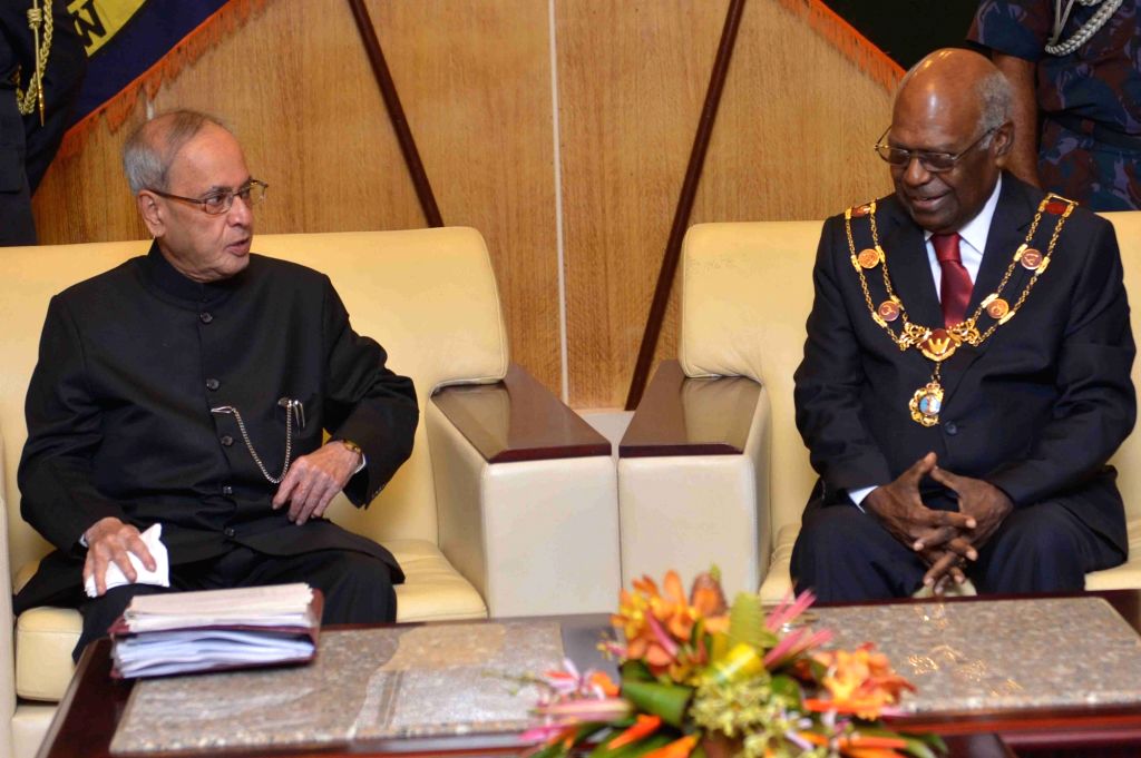 : Port Moresby (Papua New Guinea): President Mukherjee meets Governor ...