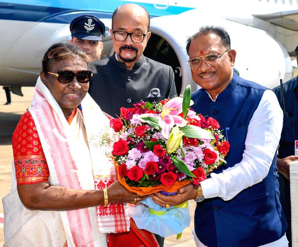 President Droupadi Murmu arrives in Chhattisgarh