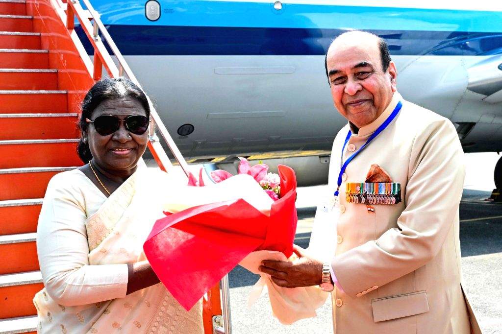President Droupadi Murmu Arrives in Gaya