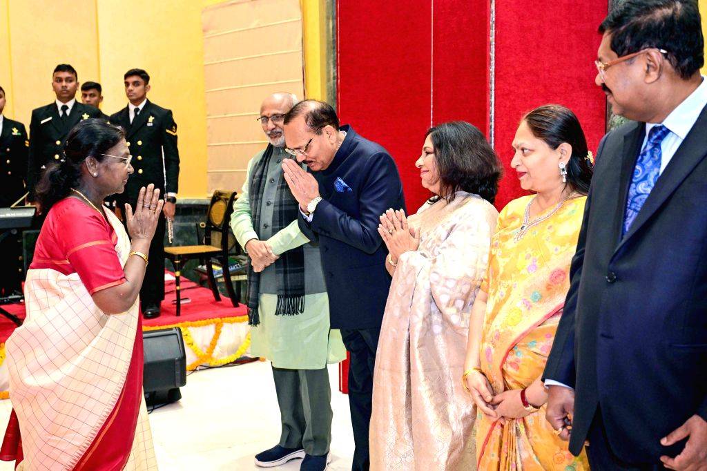 President Murmu hosts dinner for CJI Surya Kan