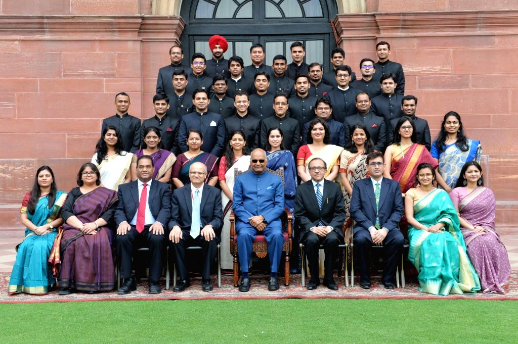 President Kovind meets 2017 batch IFS Officer Trainees