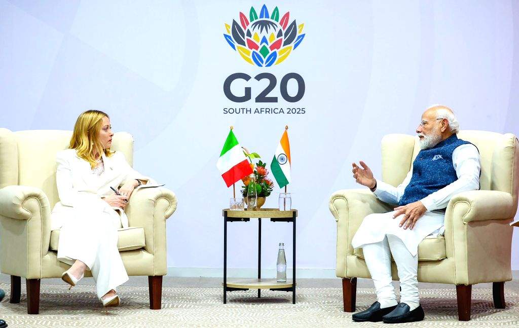 Prime Minister Modi Meets Italian PM Meloni at G20 Summit