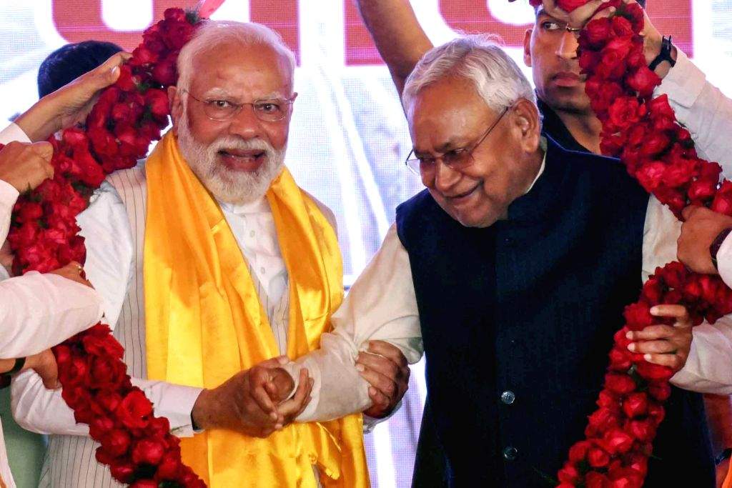 Prime Minister Narendra Modi and Bihar Chief Minister Nitish Kumar ...