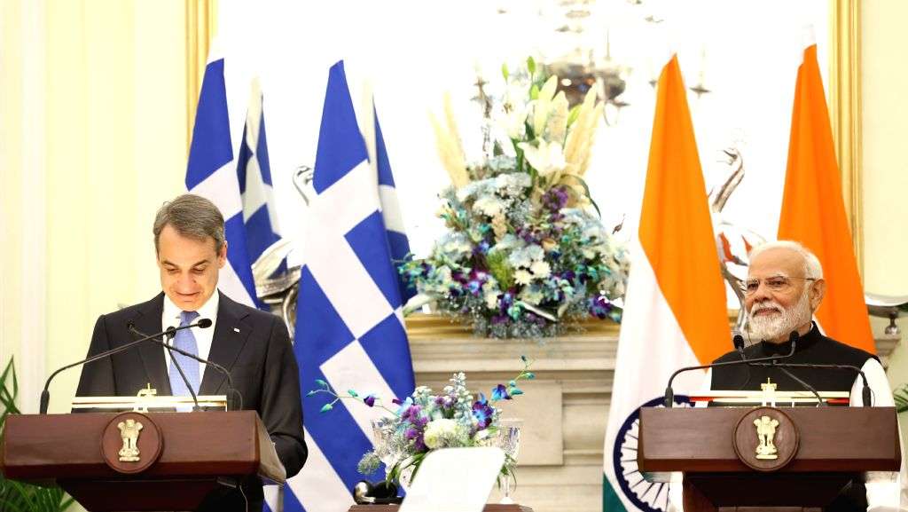 Prime Minister Narendra Modi and Prime Minister of Greece Kyriakos ...