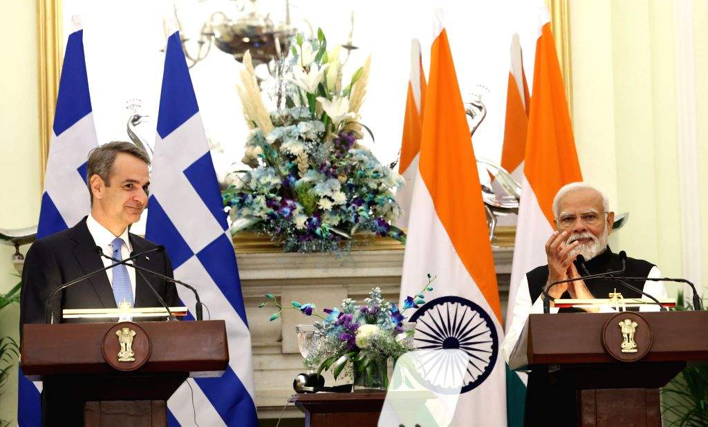 Prime Minister Narendra Modi and Prime Minister of Greece Kyriakos ...