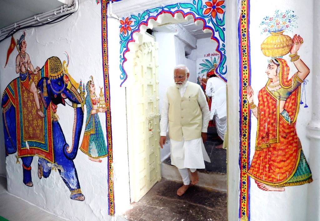 Prime Minister Narendra Modi during his visit at the Shrinathji temple ...