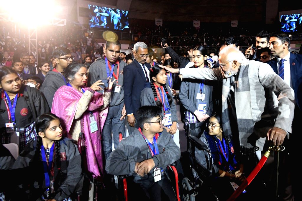 New Delhi : Prime Minister Narendra Modi interacts with students during ...