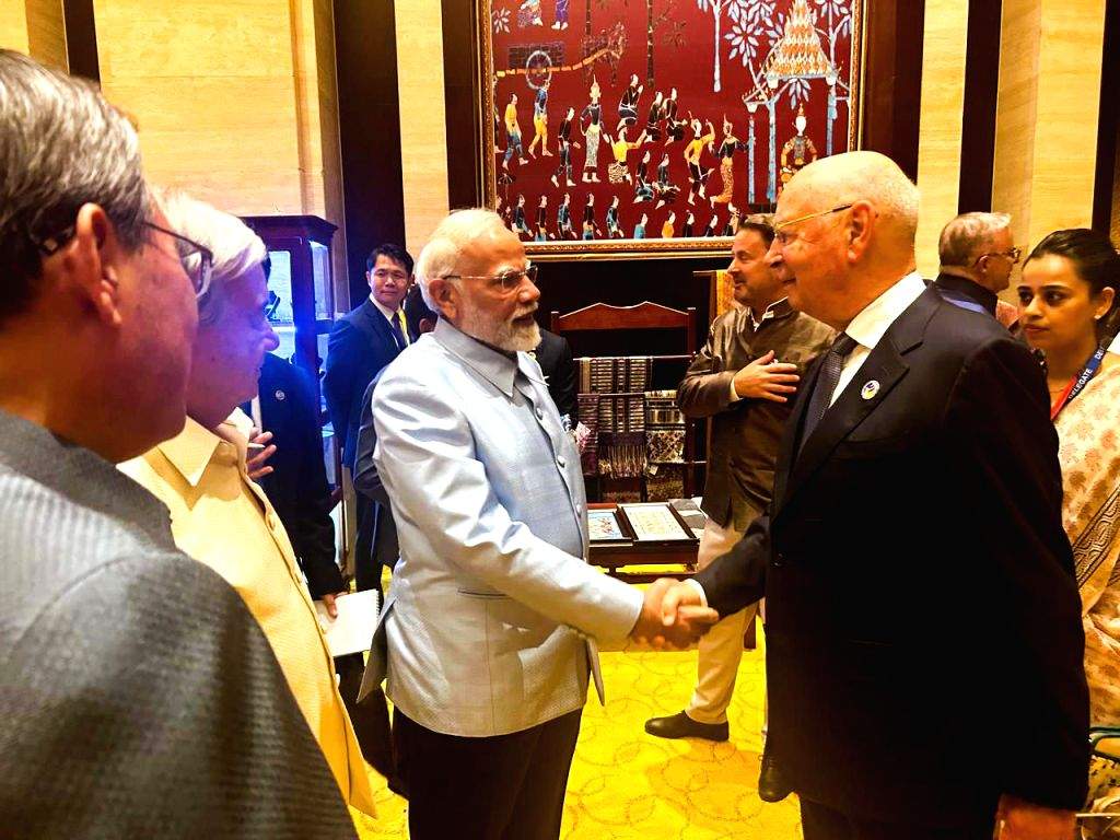Prime Minister Narendra Modi meets Founder and Executive Chairman of ...