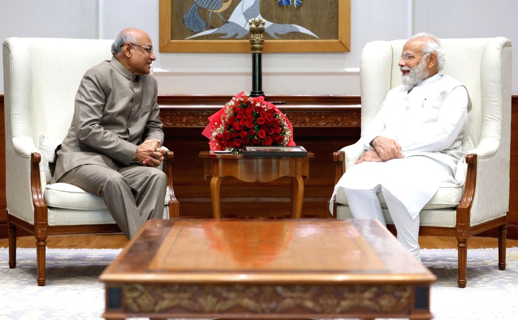 Prime Minister Narendra Modi meets Maharashtra Governor Ramesh Bais