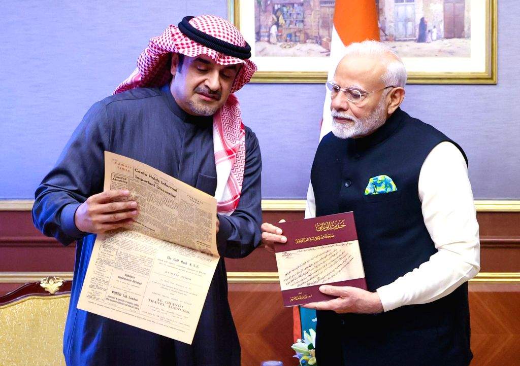 Prime Minister Narendra Modi meets Mr. Fahad Ghazi Alabduljaleel ...