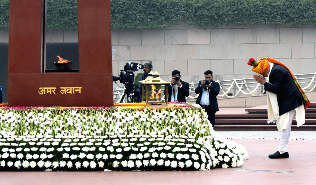 New Delhi : PM Modi pays homage at the National War Memorial