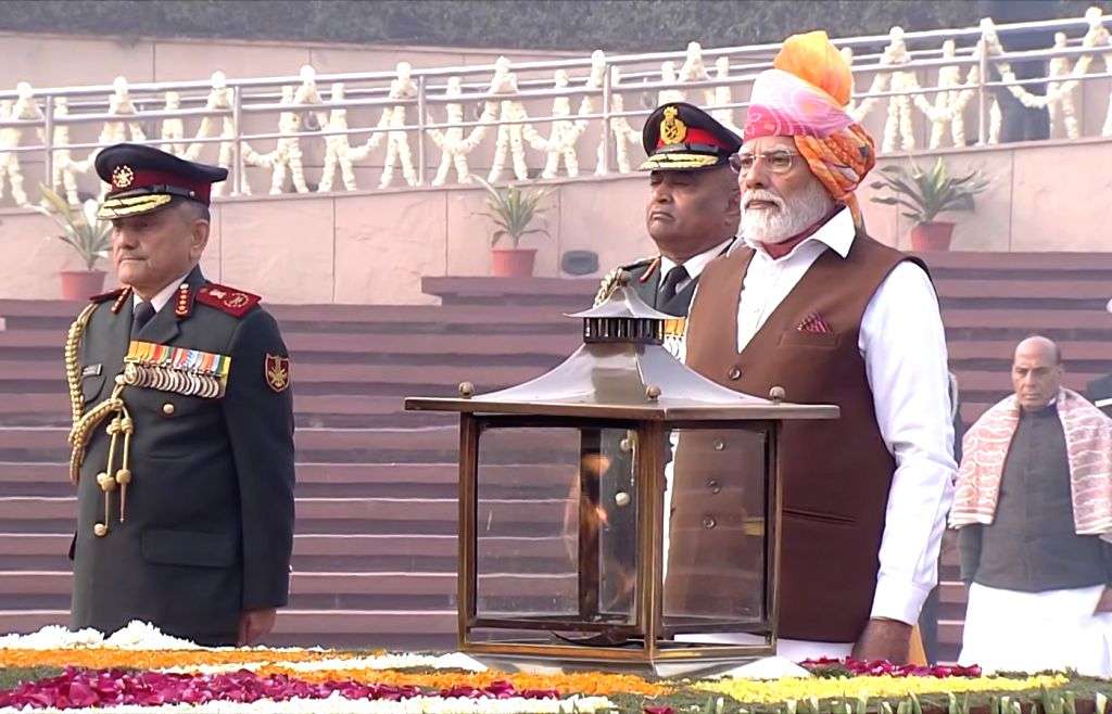 Prime Minister Narendra Modi pays homage at the National War Memorial ...