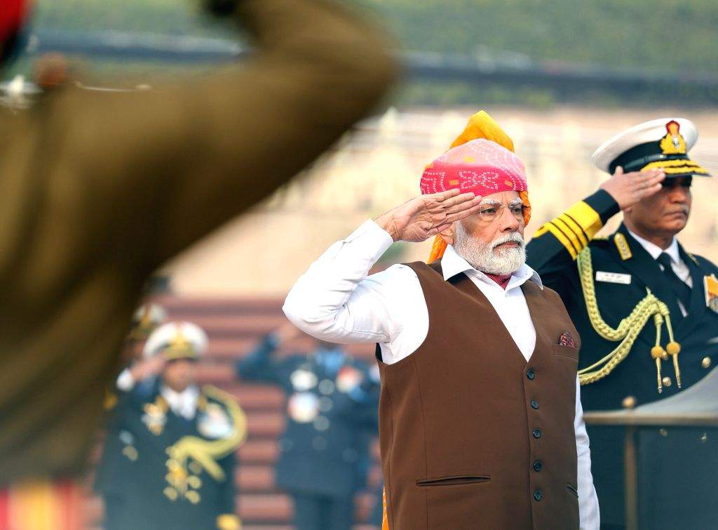 Prime Minister Narendra Modi pays homage at the National War Memorial ...