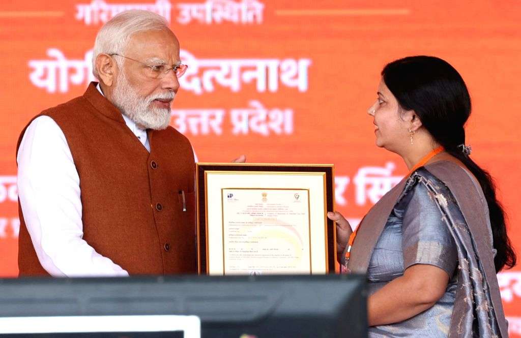 Prime Minister Narendra Modi receives warm welcome by people during the ...