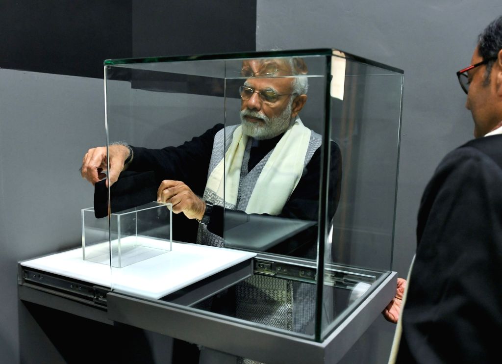 PM Modi visits Museum on Netaji Subhas Chandra Bose and Indian National ...