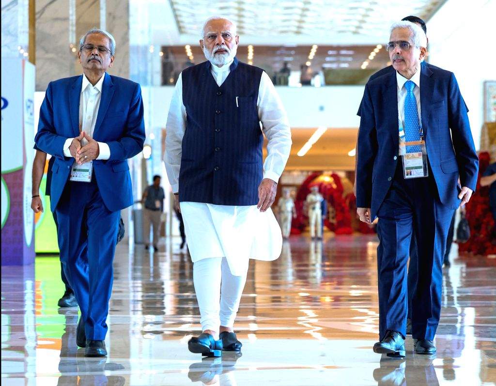 Prime Minister Narendra Modi with Governor of the Reserve Bank of India ...