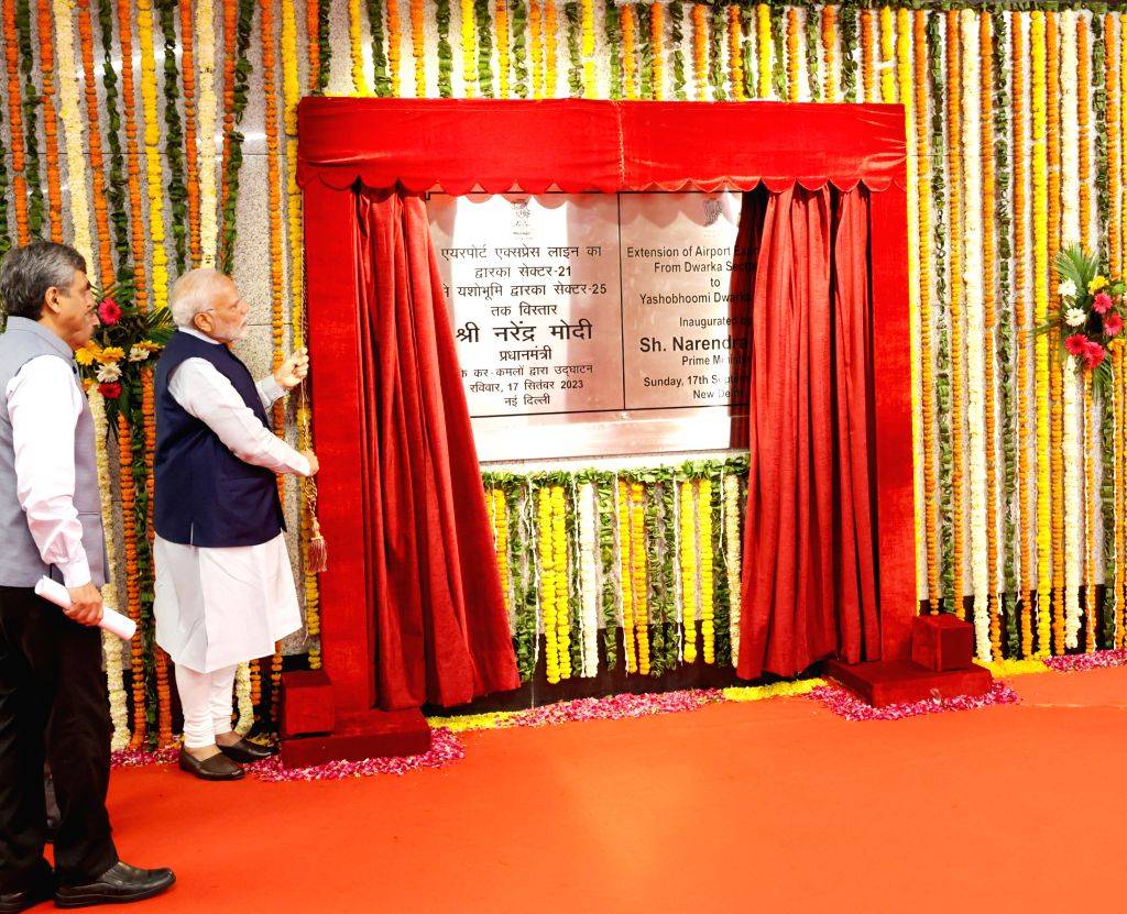 Prime Minister Narenndra Modi inaugurates the extension of Delhi ...