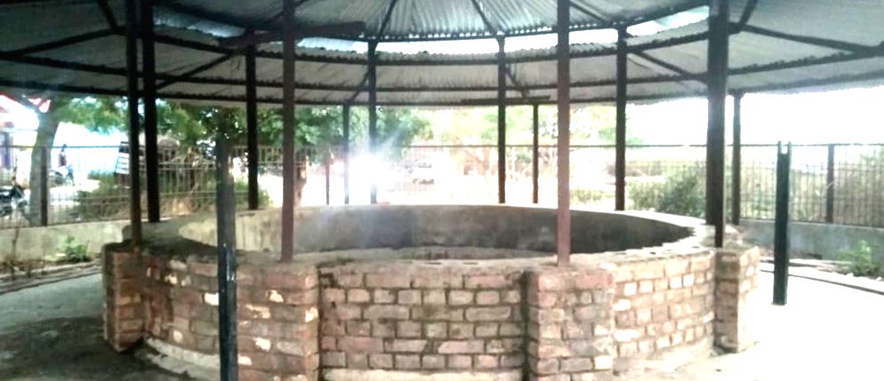 Free Photo : Prince Dwarkanath Tagore's favourite well in Jharkhand ...