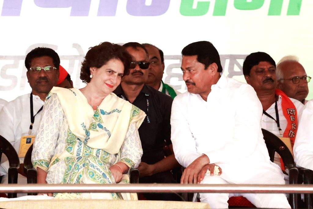 Priyanka Gandhi and Nana Patole Attends Election Rally