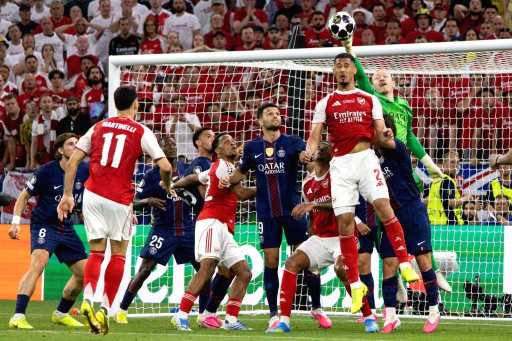 PSG and Arsenal Clash in UEFA Champions League Final