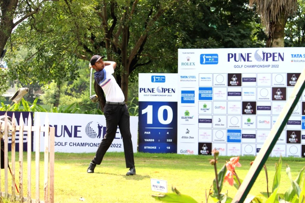 Free photo : Pune Open Golf: Veer Ahlawat takes leads after Round 3
