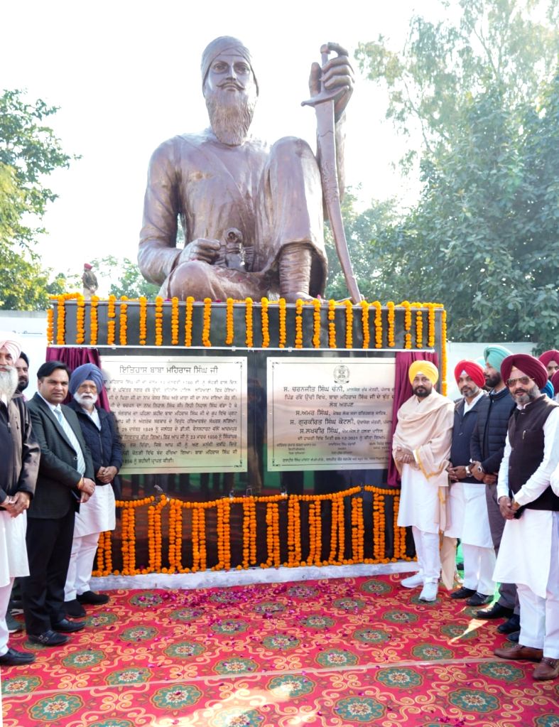 Punjab CM inaugurates statue of Sikh revolutionary leader
