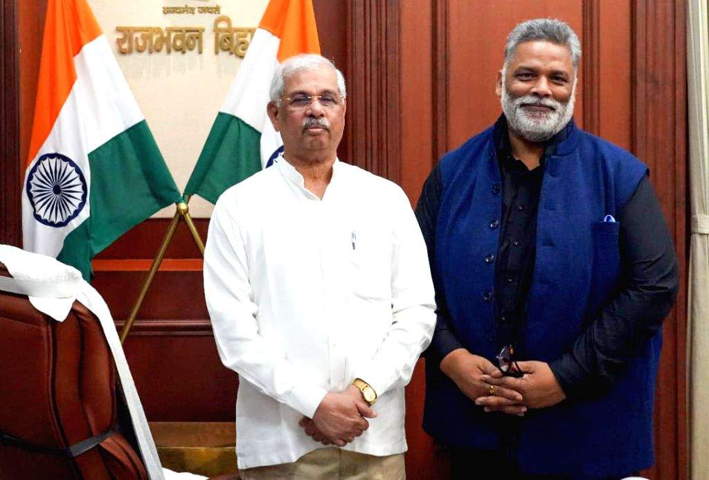 Purnea MP Rajesh Ranjan alias Pappu Yadav meets Bihar Governor Rajendra ...