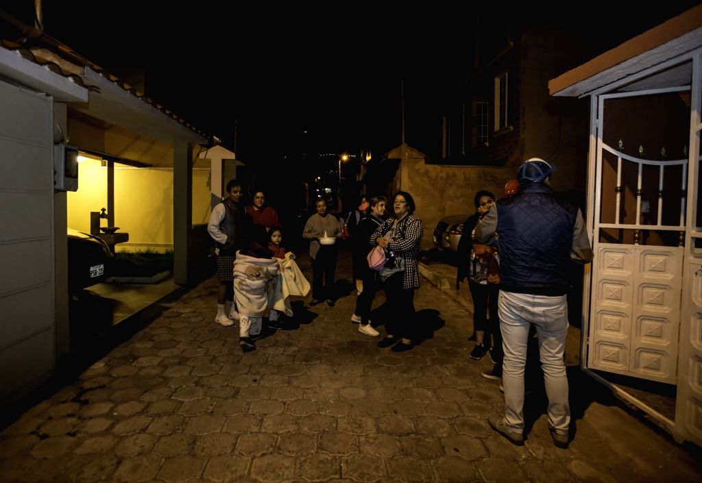 ECUADOR-QUITO-EARTHQUAKE