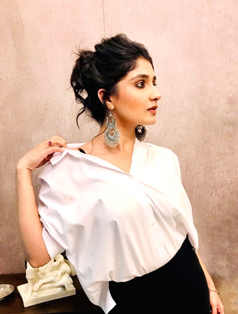 Antara Banerjee starts shooting for 'Divya Drishti'