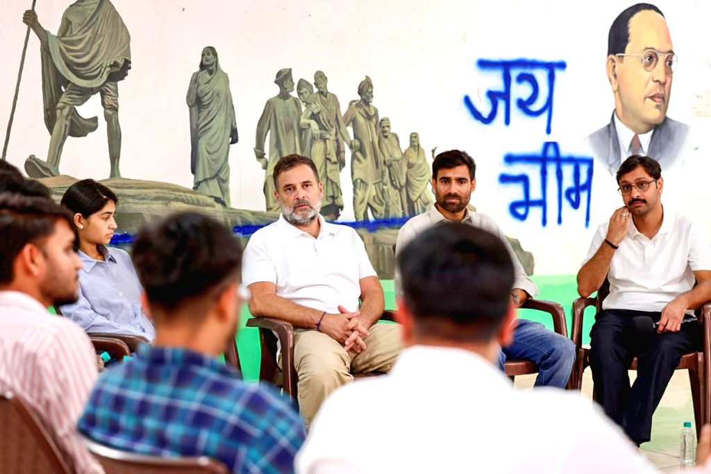 Rahul Gandhi Meets NEET Aspirants