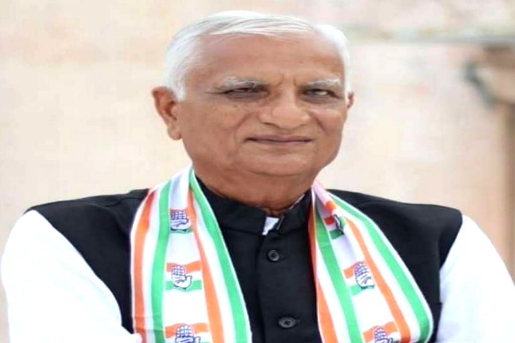 Free Photo: Raj Political Saga: MLA from Pilot camp steps down