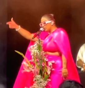 Raja Kumari sings Shah Rukh Khan-starrer 'Jawan' title track in New York