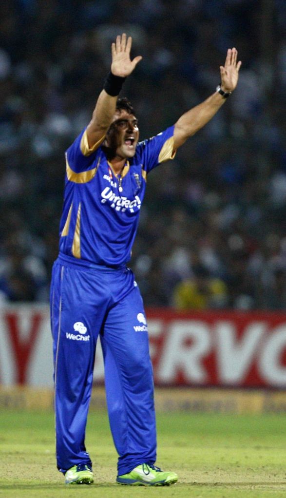 CLT20 1st Semi-Final between Rajasthan Royals and Chennai Super Kings
