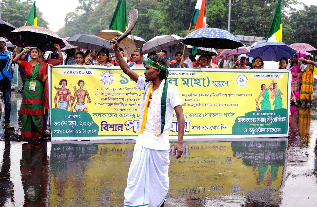 Rally Marks 171st Hul Diwas in Kolkata
