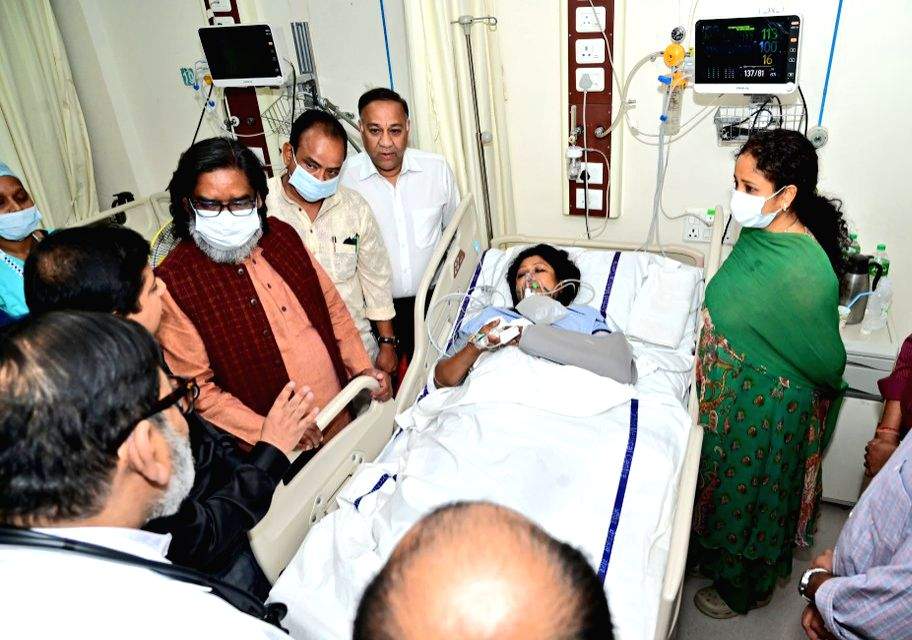 CM Soren Visits Rajya Sabha MP Mahua Majhi
