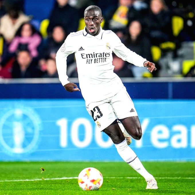 Free photo :Real Madrid left back Ferland Mendy