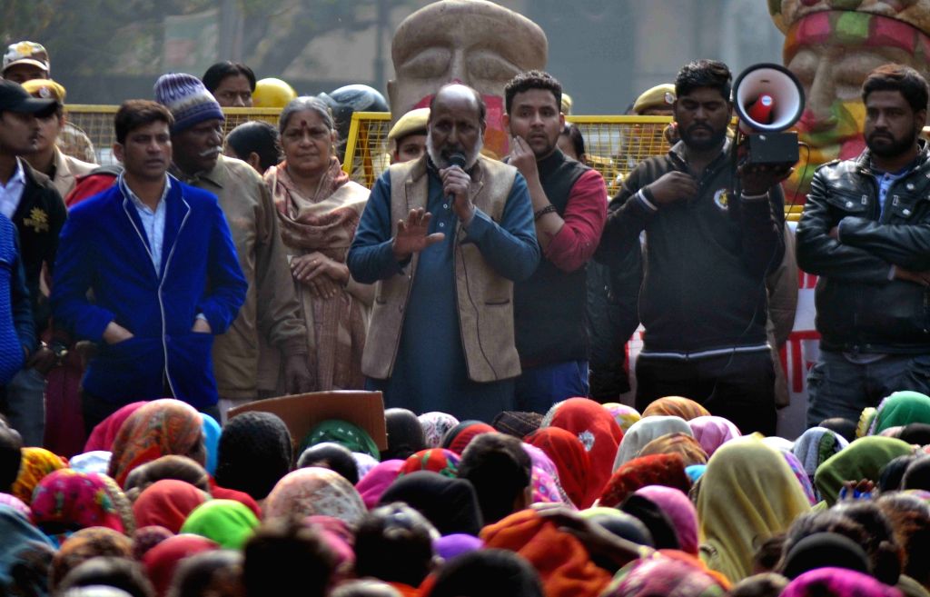 Kathputli Colony resident's demonstration against DDA