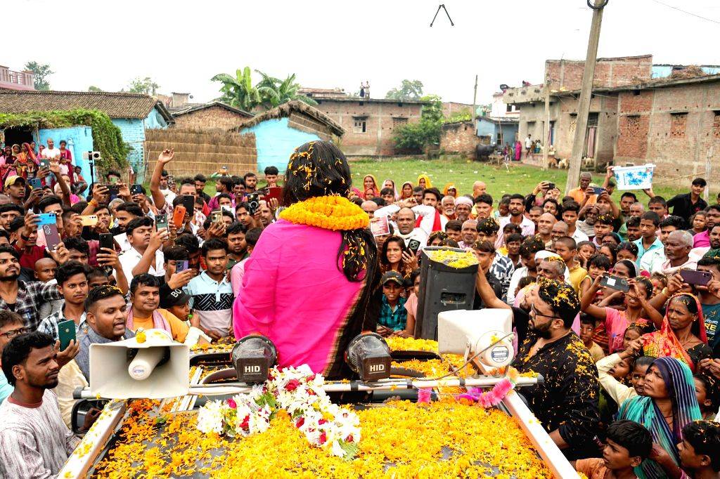 Ritu Jaiswal campaigns in Parihar ahead of Bihar polls