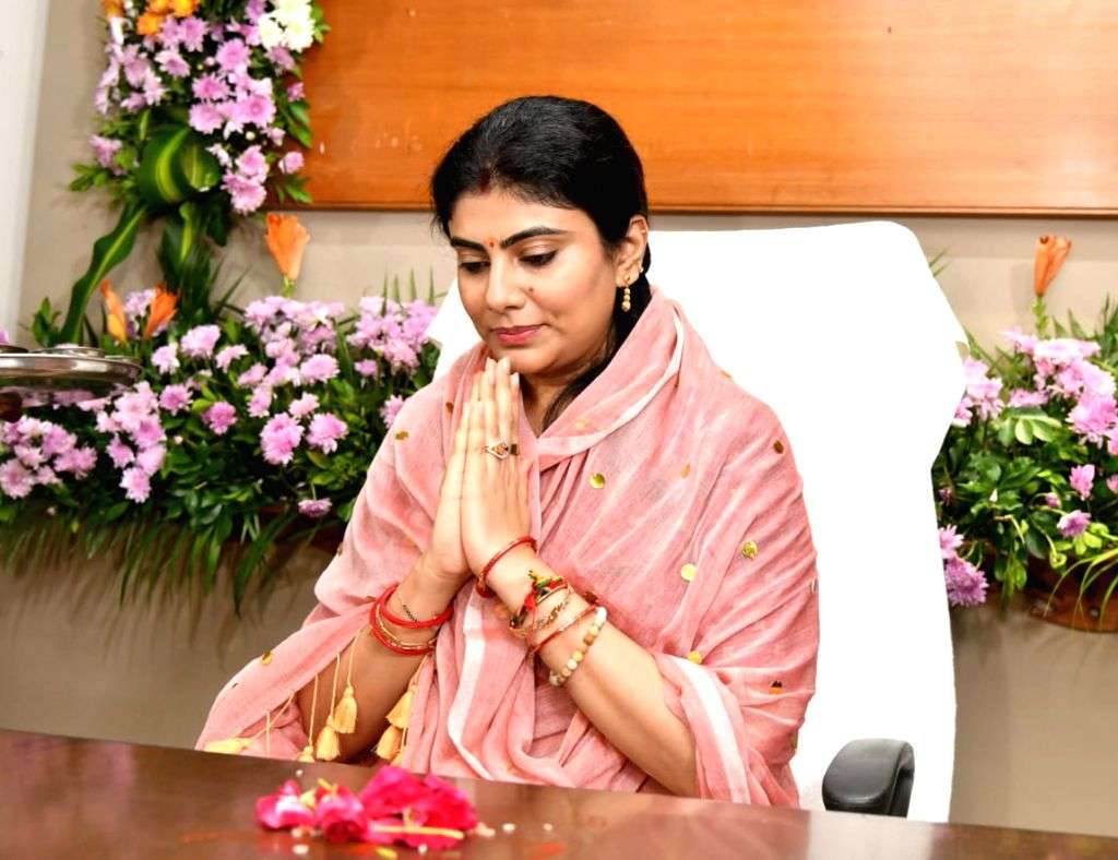 Rivaba Jadeja Assumes Office in Gandhinagar