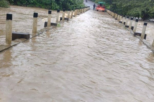 Free Photo: Rivers of Jharkhand overflow due to rain, two dozen shops ...
